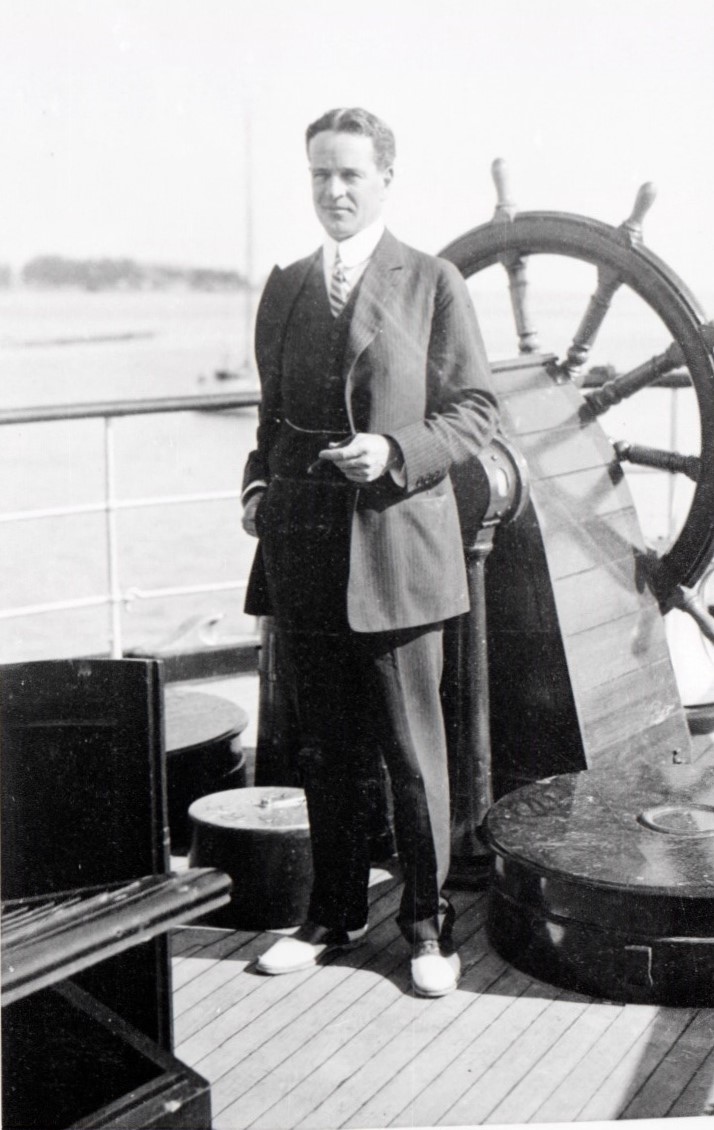 Expeditions of Art and Science – History of Oceanography