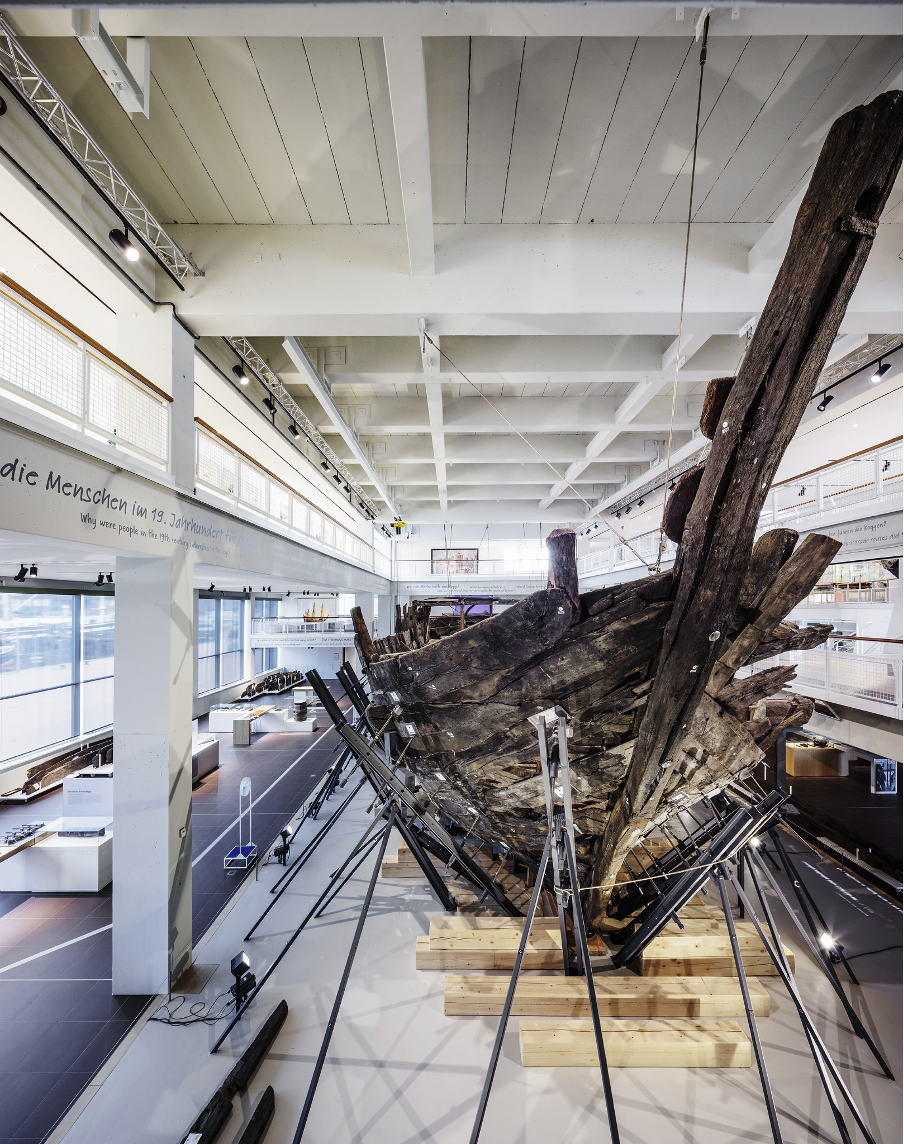 The Library and Collections at the German Maritime Museum / Leibniz ...