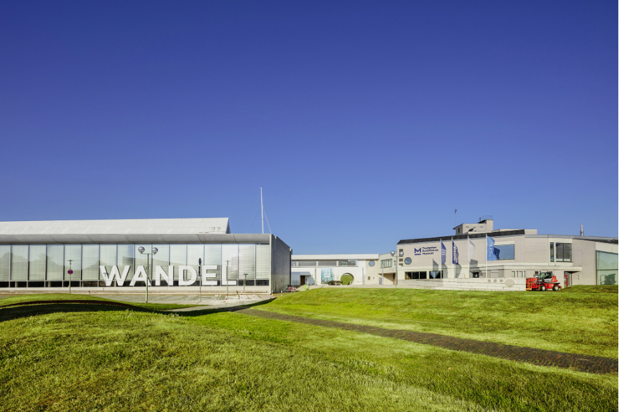 The Library and Collections at the German Maritime Museum / Leibniz ...